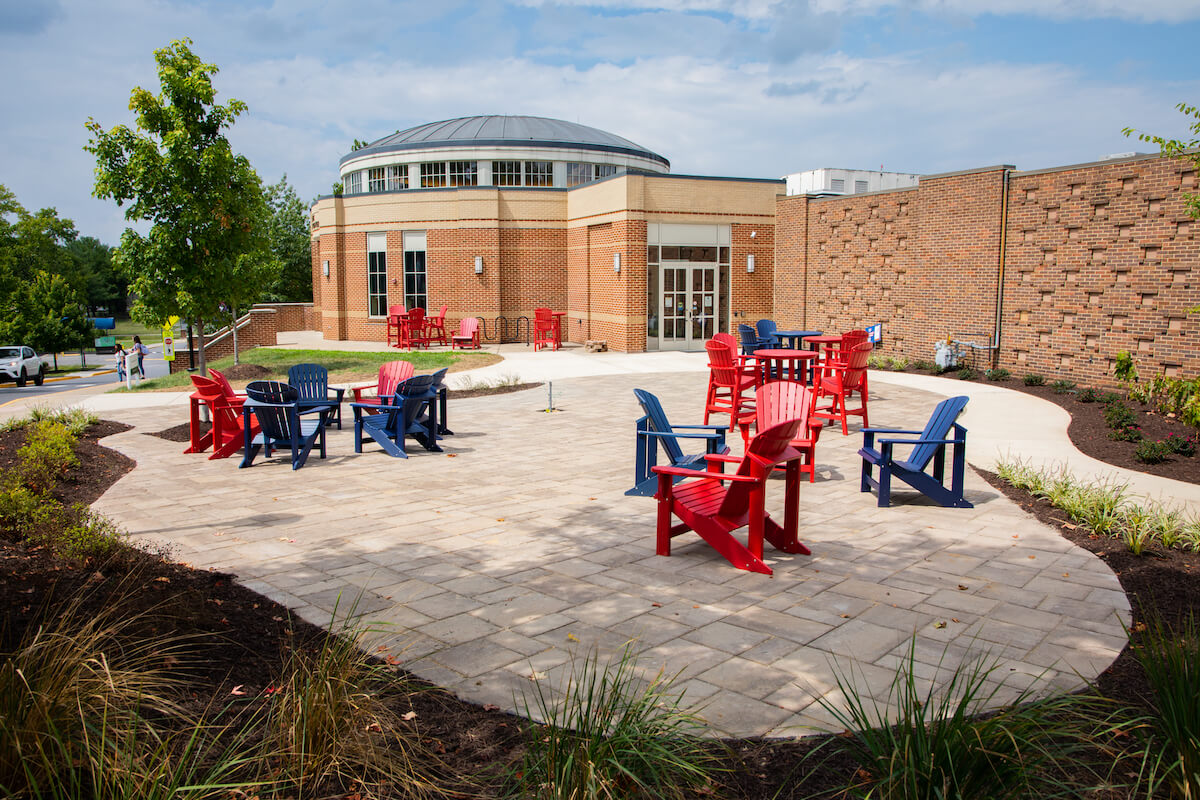 New Patio Expands Outdoor Seating - Shenandoah University